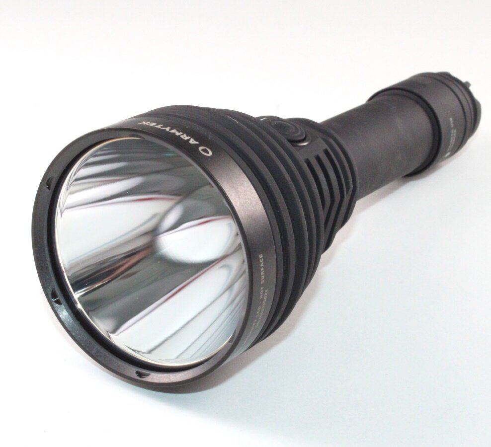 Фонарь светодиодный ARMYTEK Barracuda Pro Max 2800 Lum (LIR 1*21700 (в комплекте)/1*18650, до 1000м), ARMYTEK