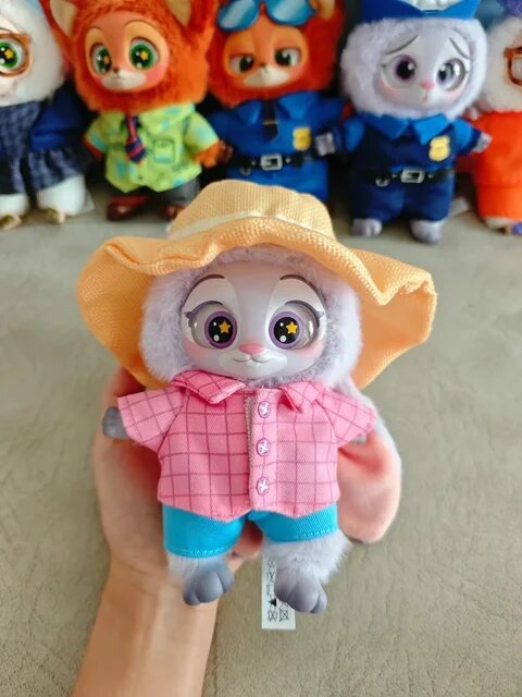 Оригинальный брелок MINISO Disney Zootopia 2 из винила, плюшевый, в коробке, подарок для девочек, коллекционные игрушки для животных, трендовые, загадочные, детские игрушки,