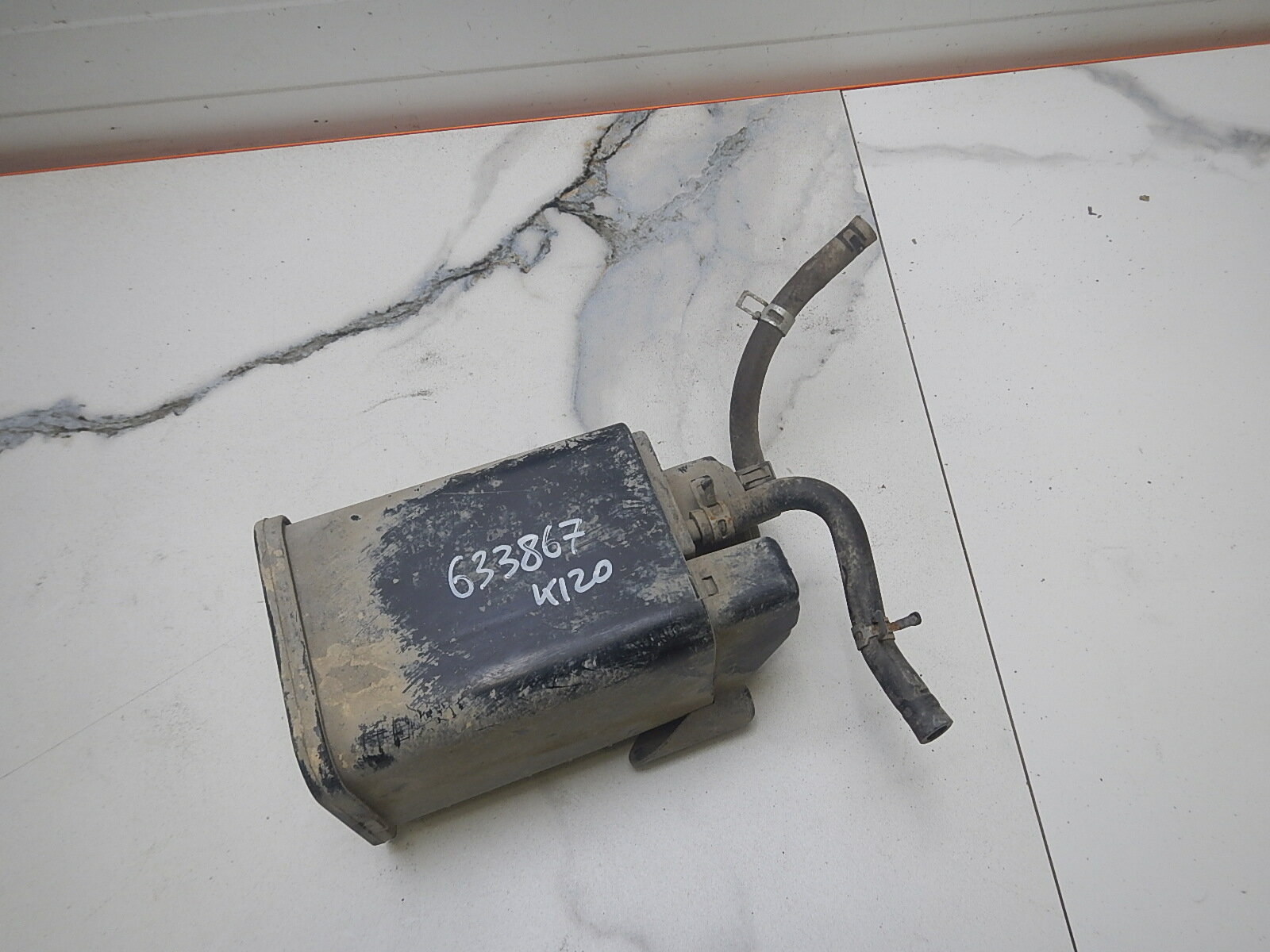 Б/У Абсорбер (фильтр угольный), Toyota (Тойота)-COROLLA 120 (01-06) TOYOTA COROLLA 120 (01-06) Без видимых повреждений. ...