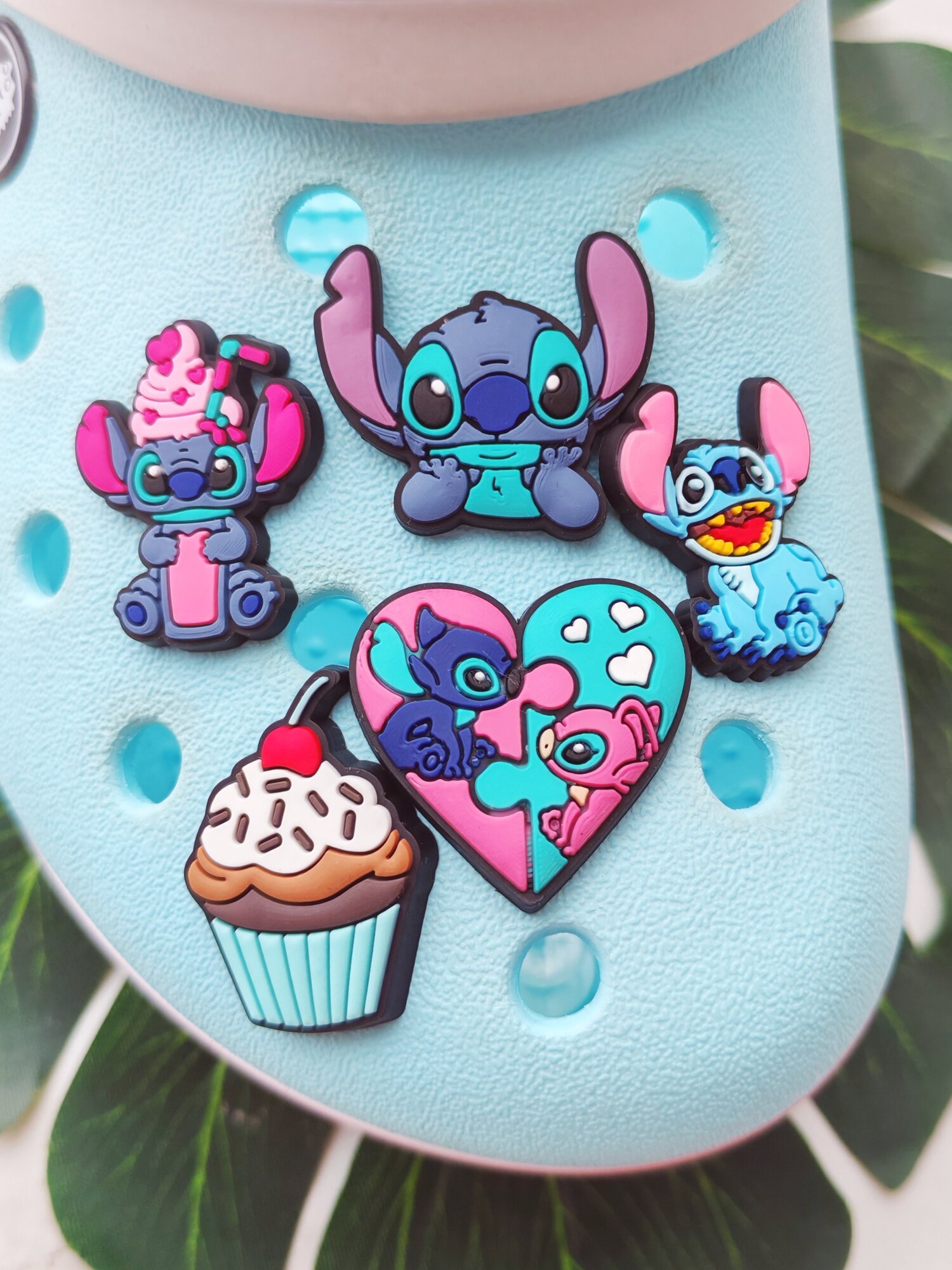 Джибитсы Стич набор на crocs со Стичем клипсы на кроксы