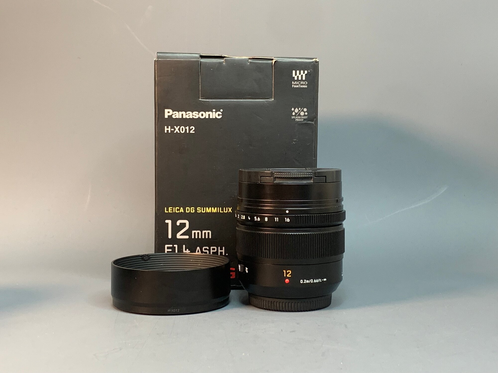 Panasonic Leica DG Summilux 12mm F1.4 ASPH