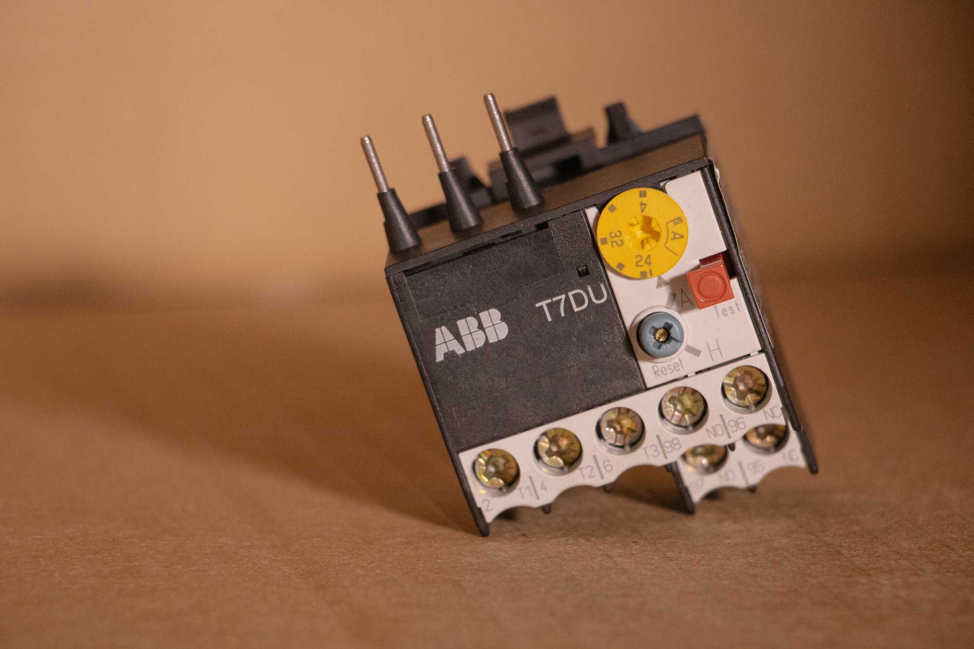 Тепловое реле ABB T7-DU-2.4, для В6 и В7, 690 V, IP20, 2.4 А