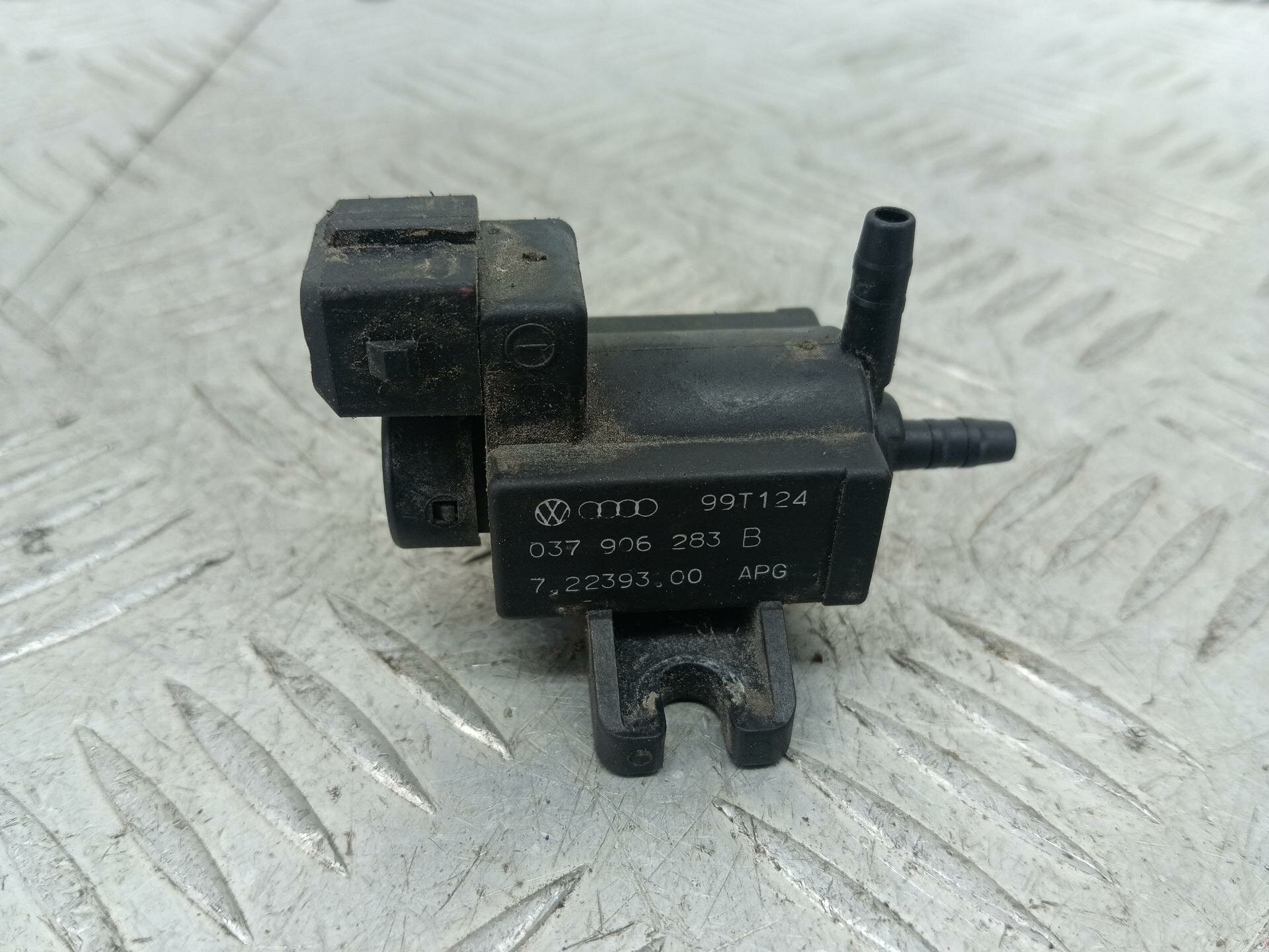 Электромагнитный клапан Honda Logo 2-й рест. 2001 037906283B