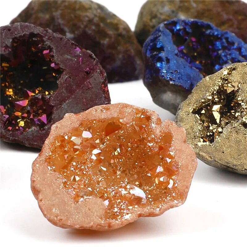 Амулет натуральный кристалл талисман Quartz Geode Aura может принести удачу — фото 1