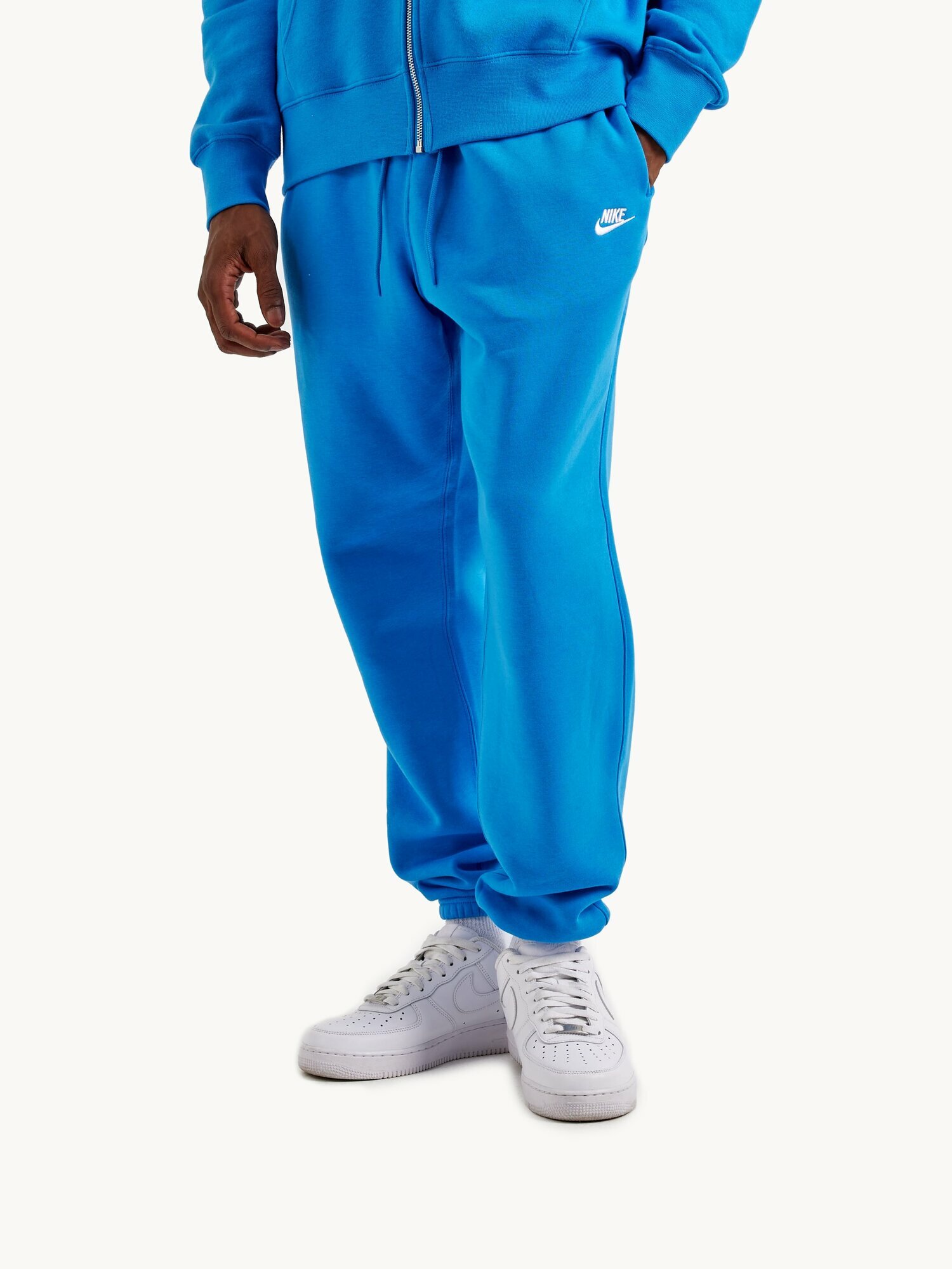 Брюки джоггеры Club