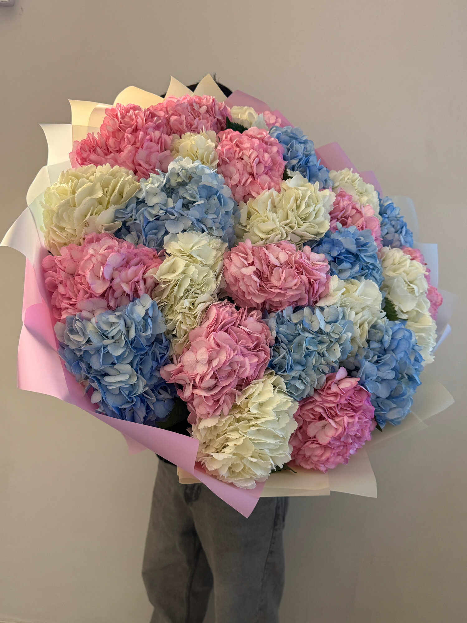 Большой авторский букет в пастельных оттенках недорого с доставкой — Rose-Mart