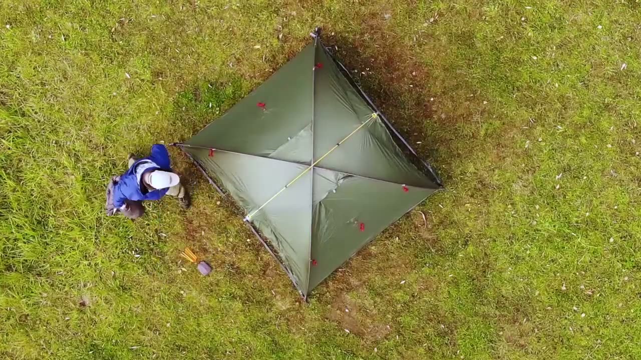 Туристическая палатка BASK "BONZER 3", зеленая, 3-местная, внешний каркас, быстрая сборка — фото 1