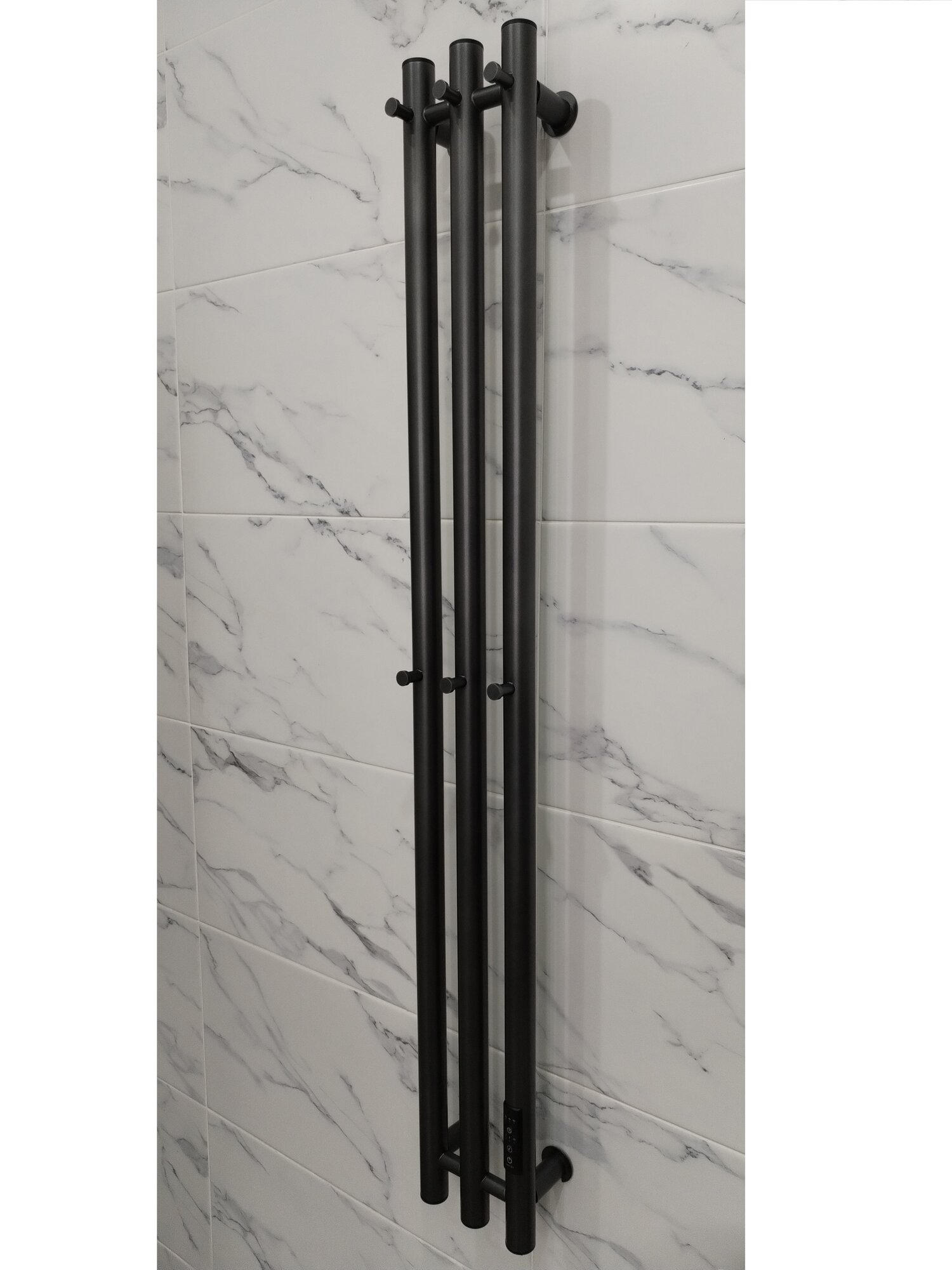 Электрический полотенцесушитель Margroid Inaro 3, высота 120 см, 6 крючков, цвет графит, выводы проводов справа