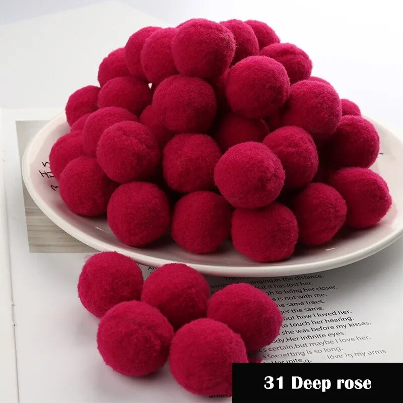 Помпоны бордовые 25 мм, 60 шт, цвет 31 deep rose