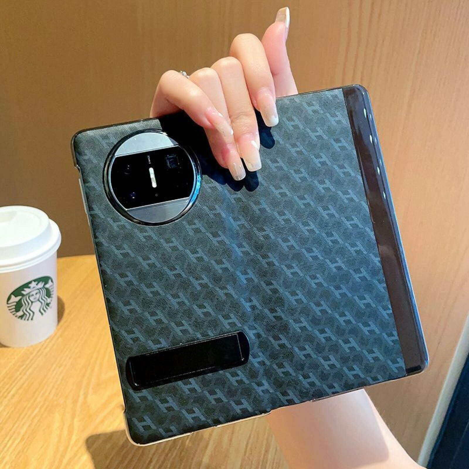 Складной кожаный чехол MyPads для Huawei Mate X3 с подставкой, защита и стиль