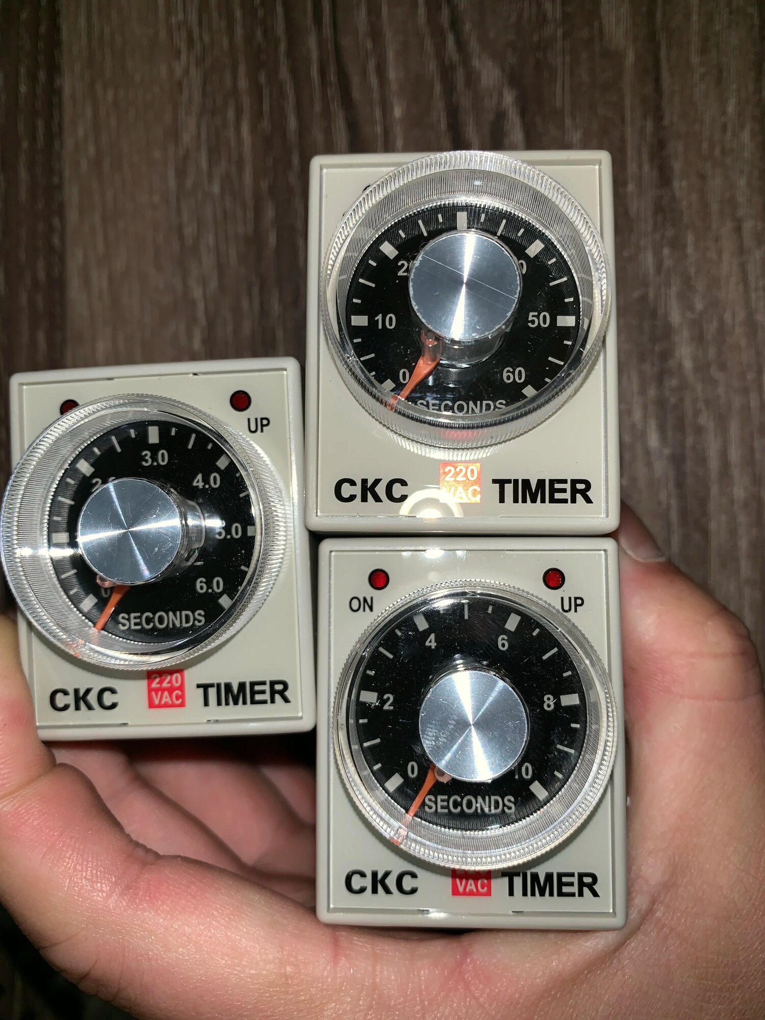 Таймер CKC AH3-2 220V с розеткой, 10s
