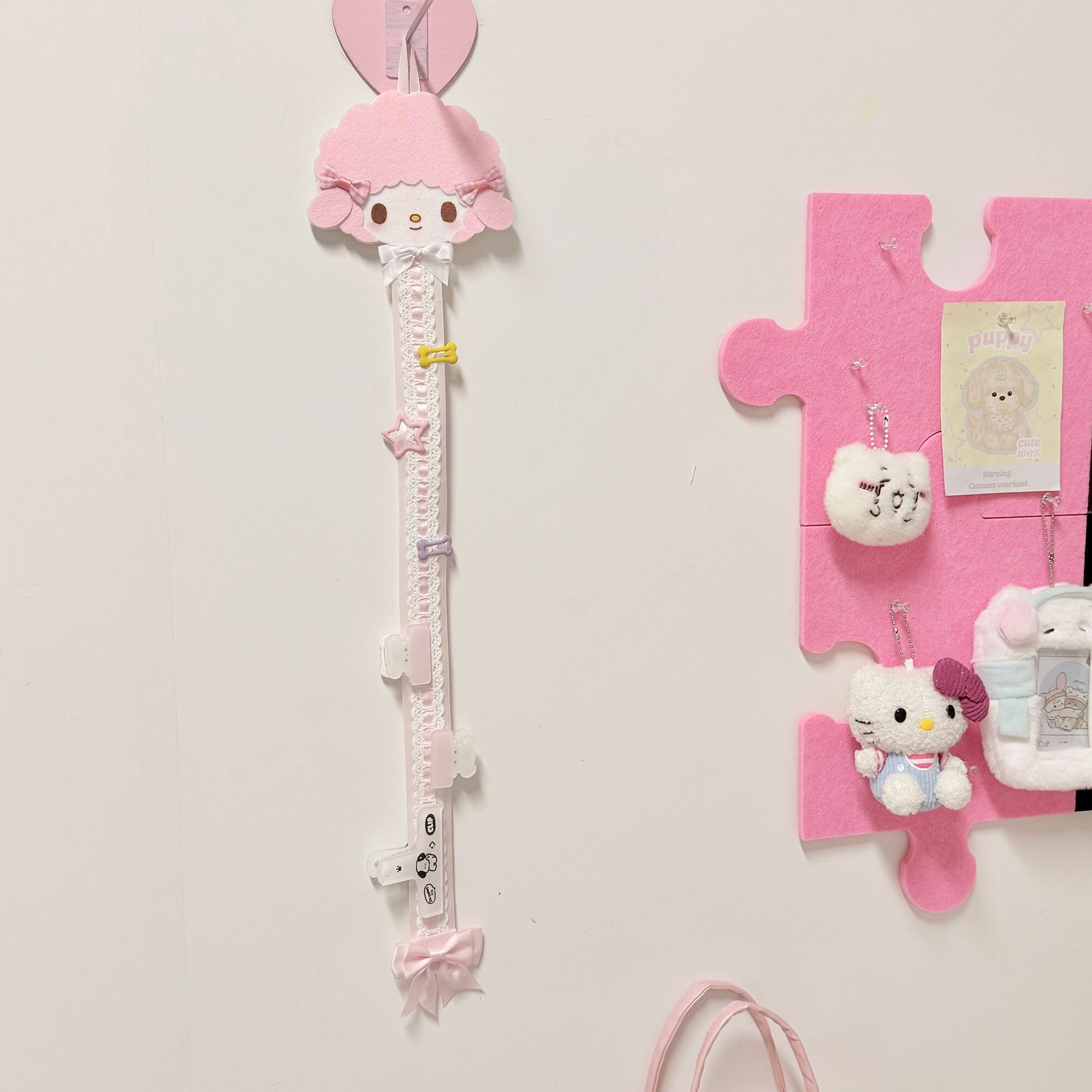 Новый милый и стильный настенный держатель для заколок в виде ягненка, не требующий сверления, для украшения комнаты и использования в общежитии.