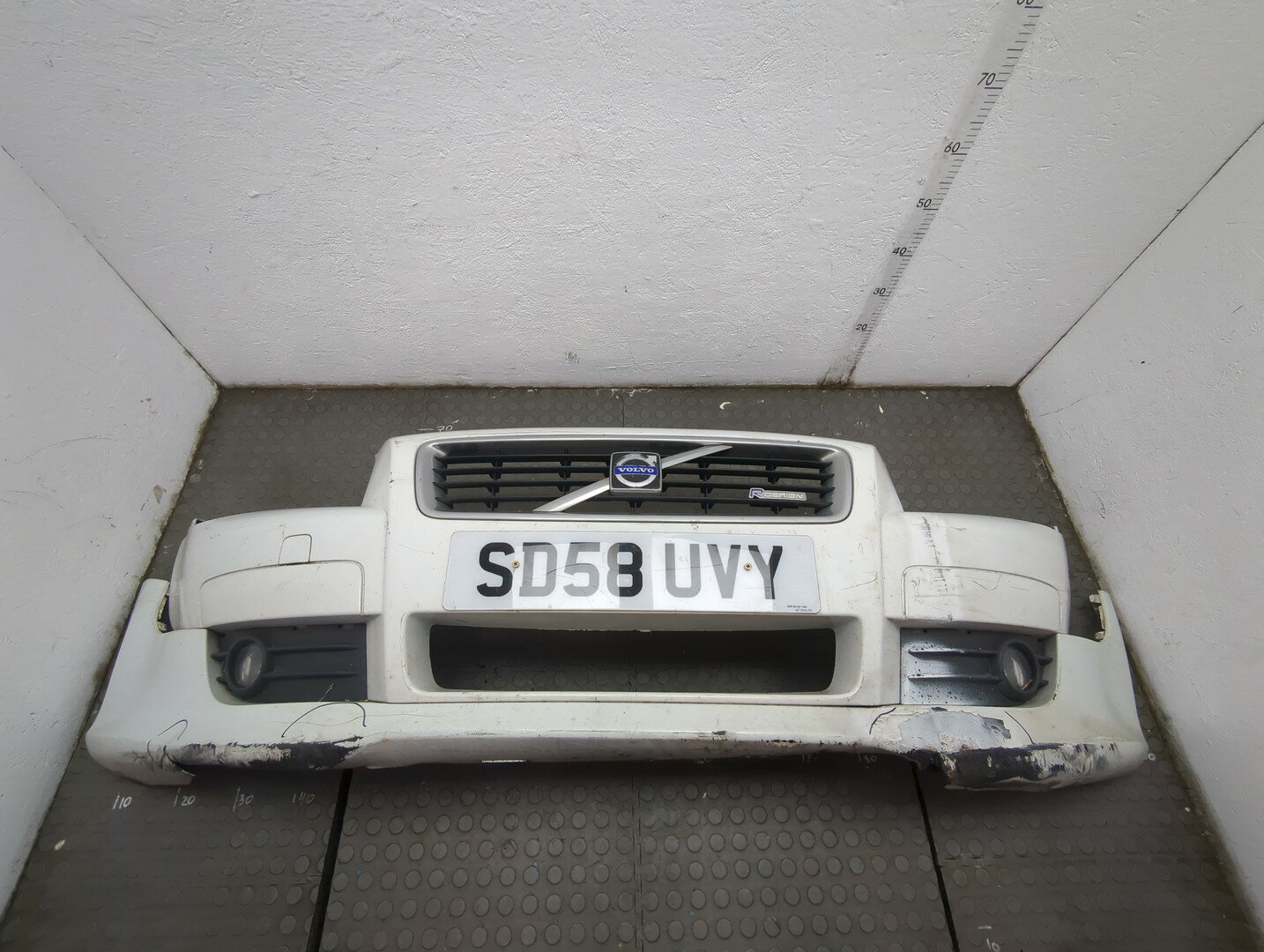 Бампер передний Volvo C30 Б/У