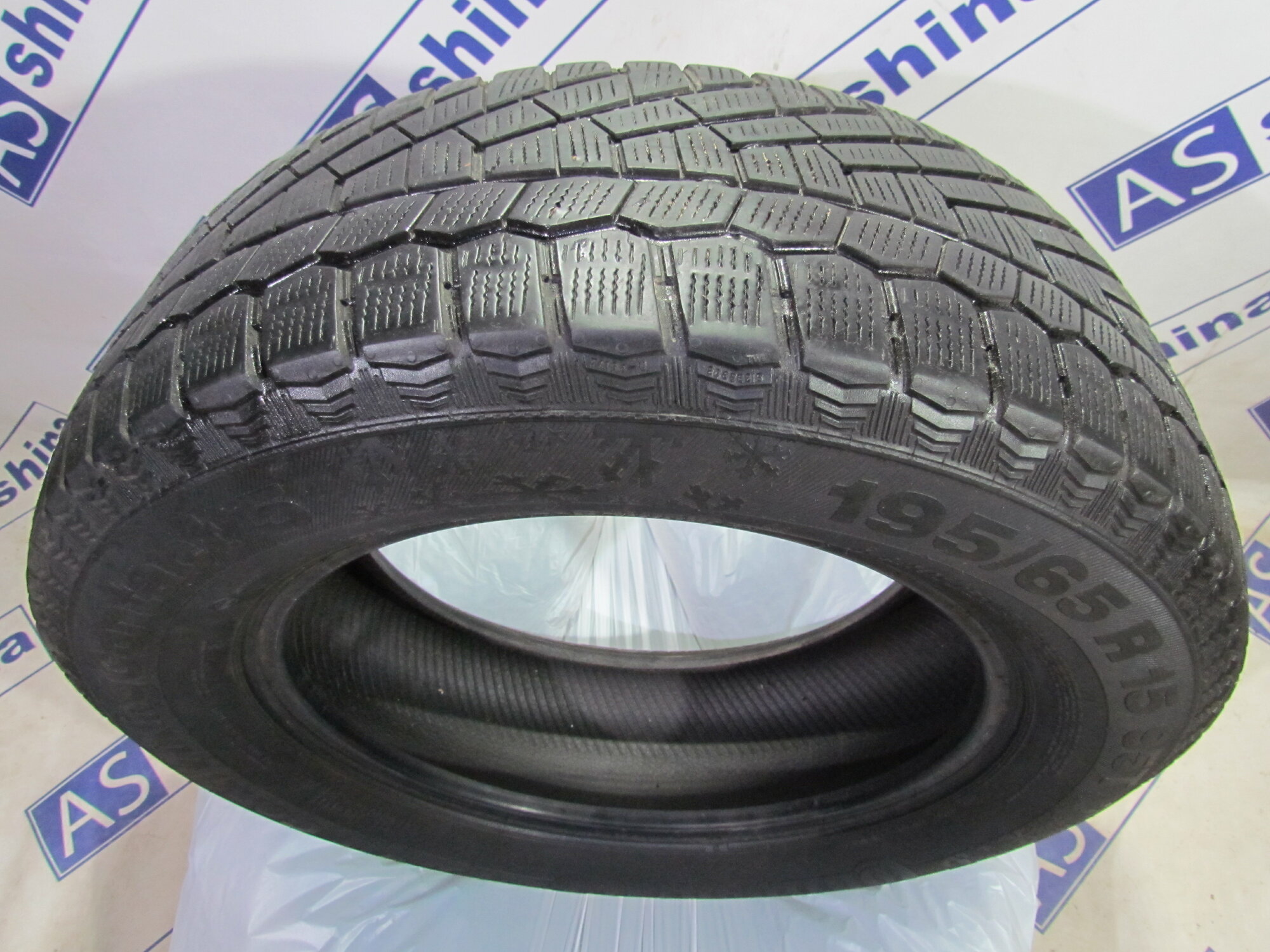 Continental ContiVikingContact 5 195 65 R15 зимние БУ шины 20-35% износ , артикул 0016144