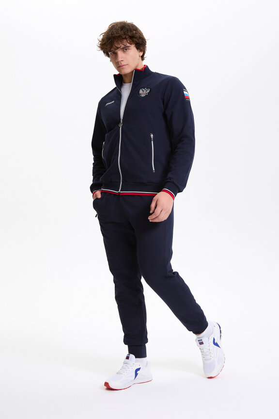 Костюм спортивный