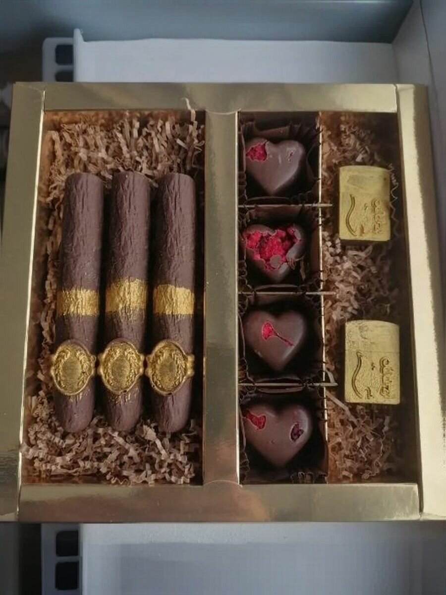 TDNebykovA Сладкий подарок мужчине Сигары и конфеты в коробке, золотой