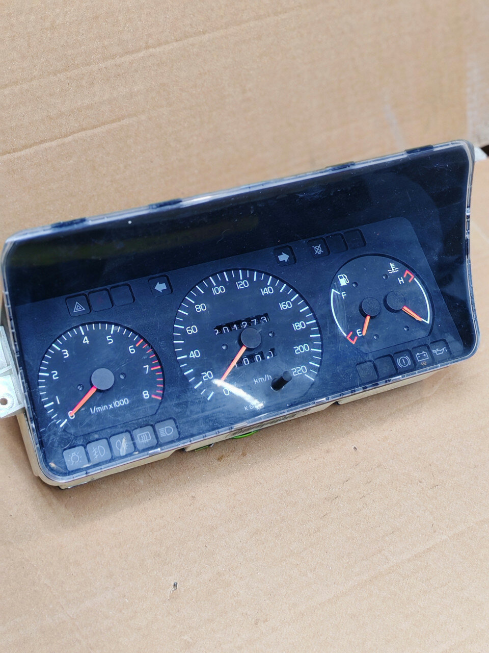 Панель приборов с тахометром VOLVO 460 1.7