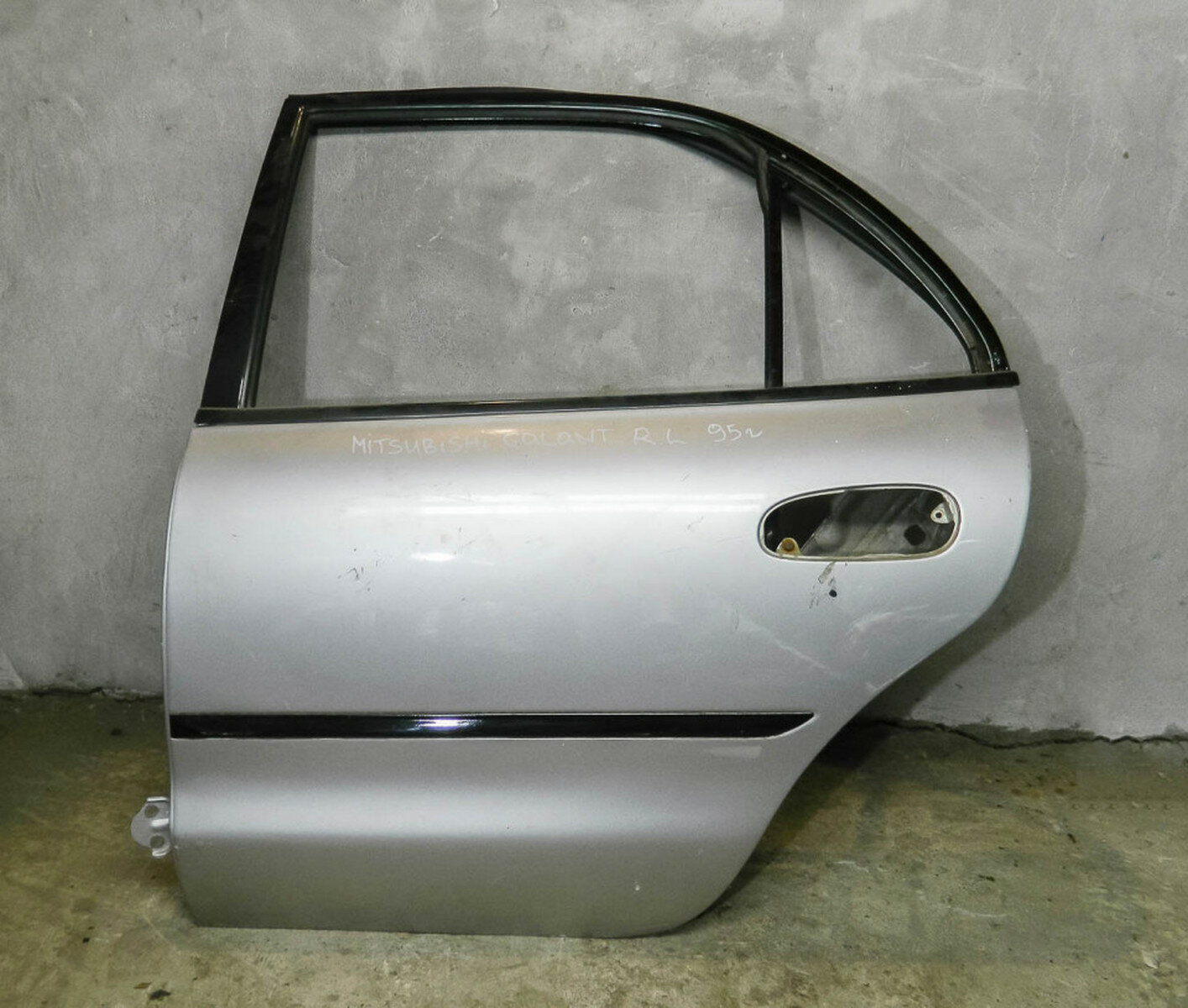 Дверь задняя левая Mitsubishi Galant 7