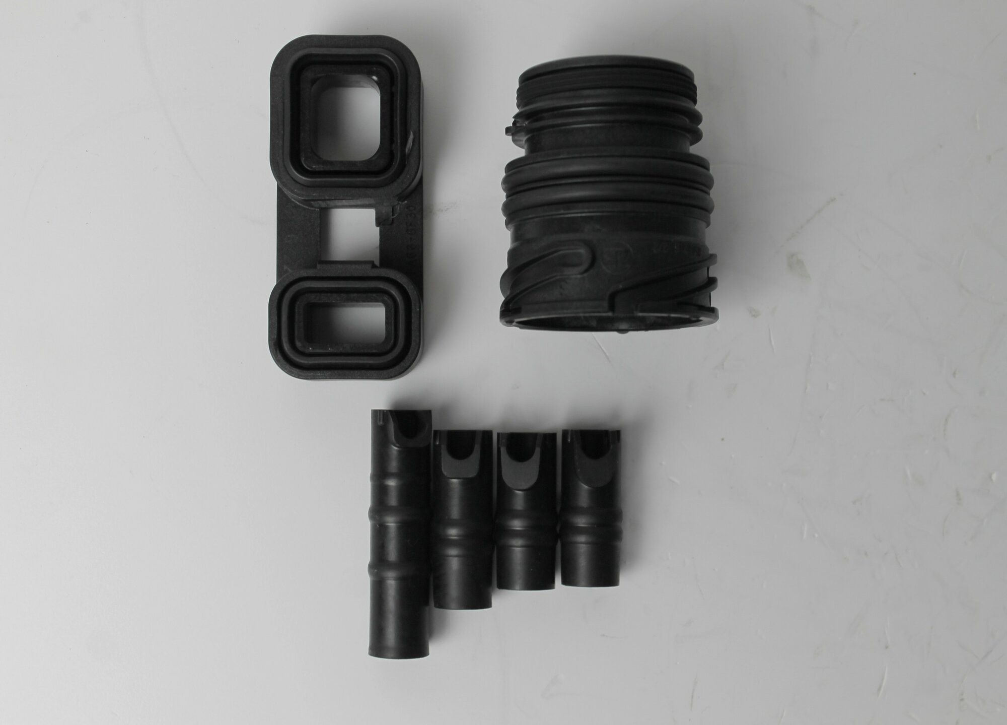Комплект уплотнителей АКПП 6HP19 для BMW X5 E70, X3 E83, 3 E90, X1 E84, 5 E60, X6 E71 — фото 1