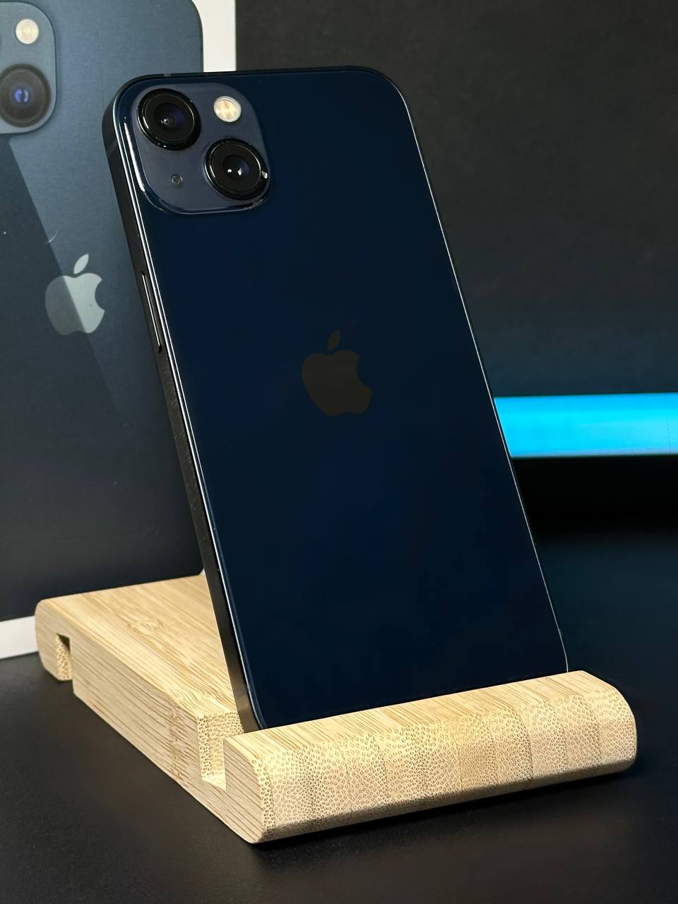 Смартфон Apple iPhone 13, 128 ГБ, nano-SIM + eSIM, черный