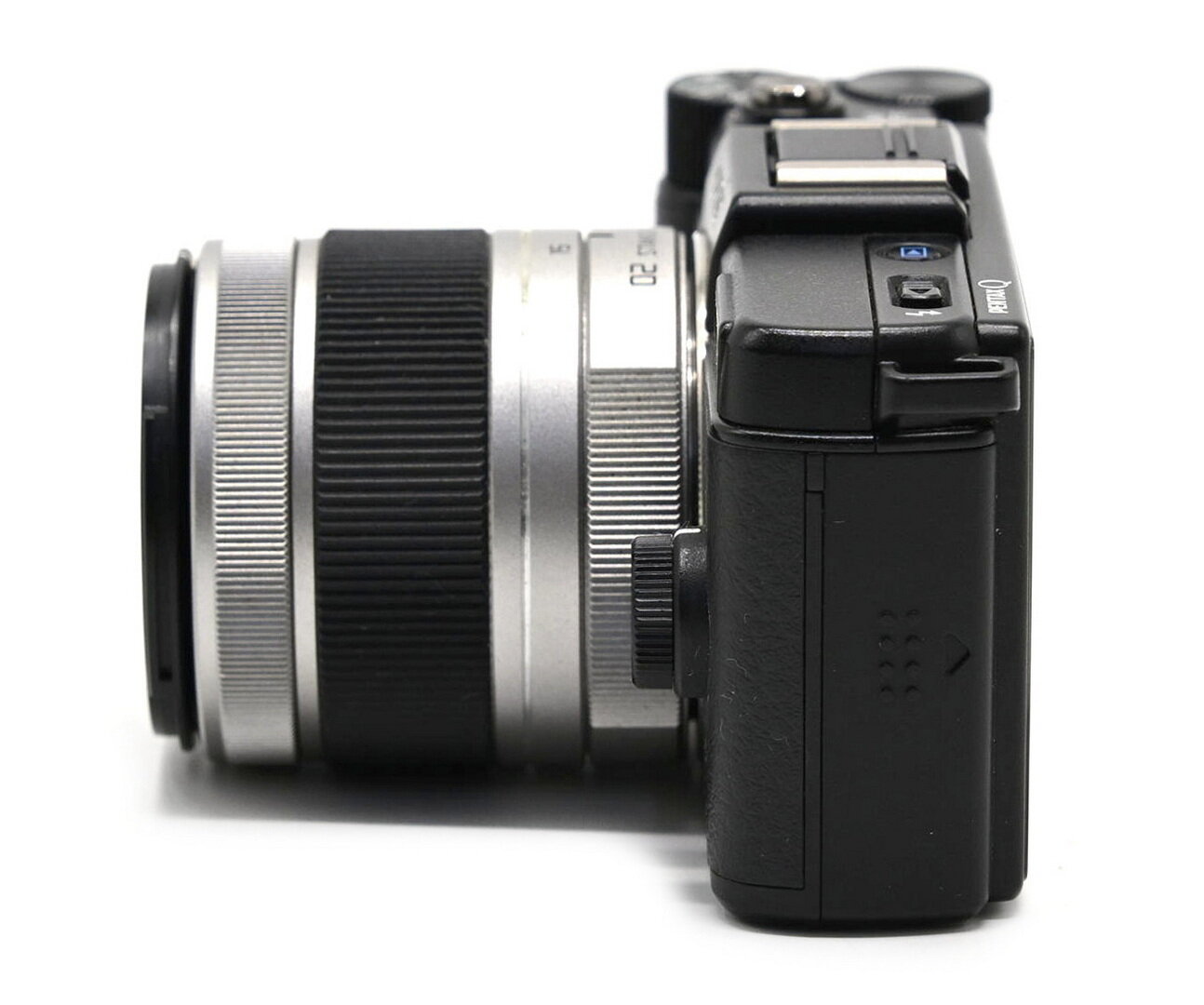 Компактная цифровая фотокамера Pentax Q kit — фото 1