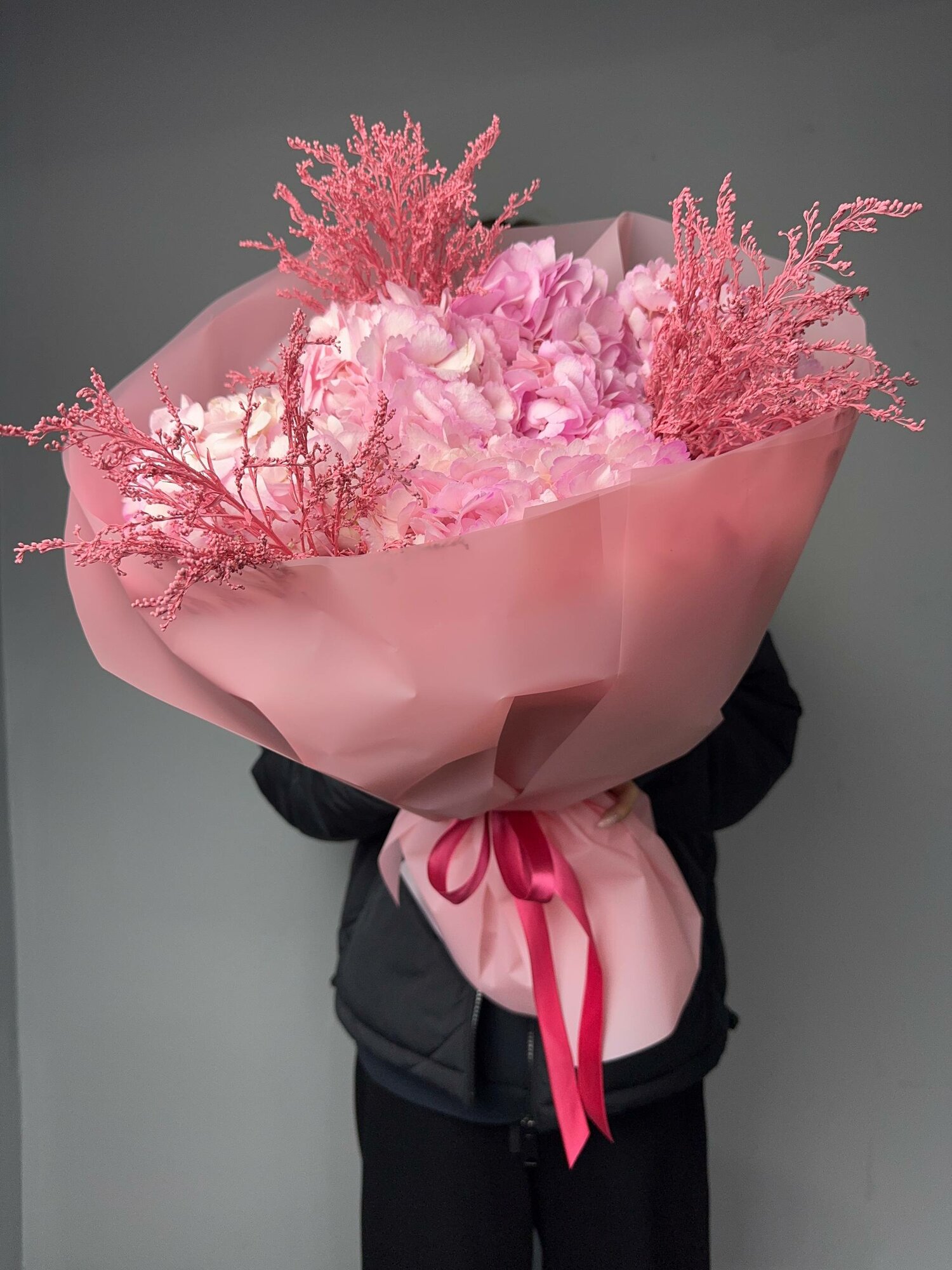 Розовый туман: 5 гортензий и солидаго – FRESH FLORA купить свежие цветы с доставкой