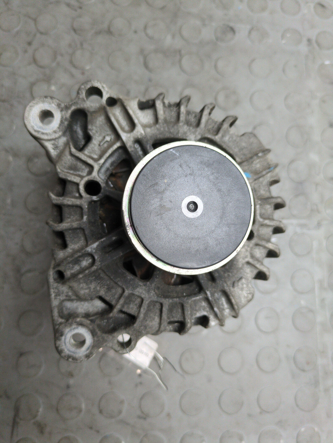 Генератор Volkswagen Passat 6 Б/У