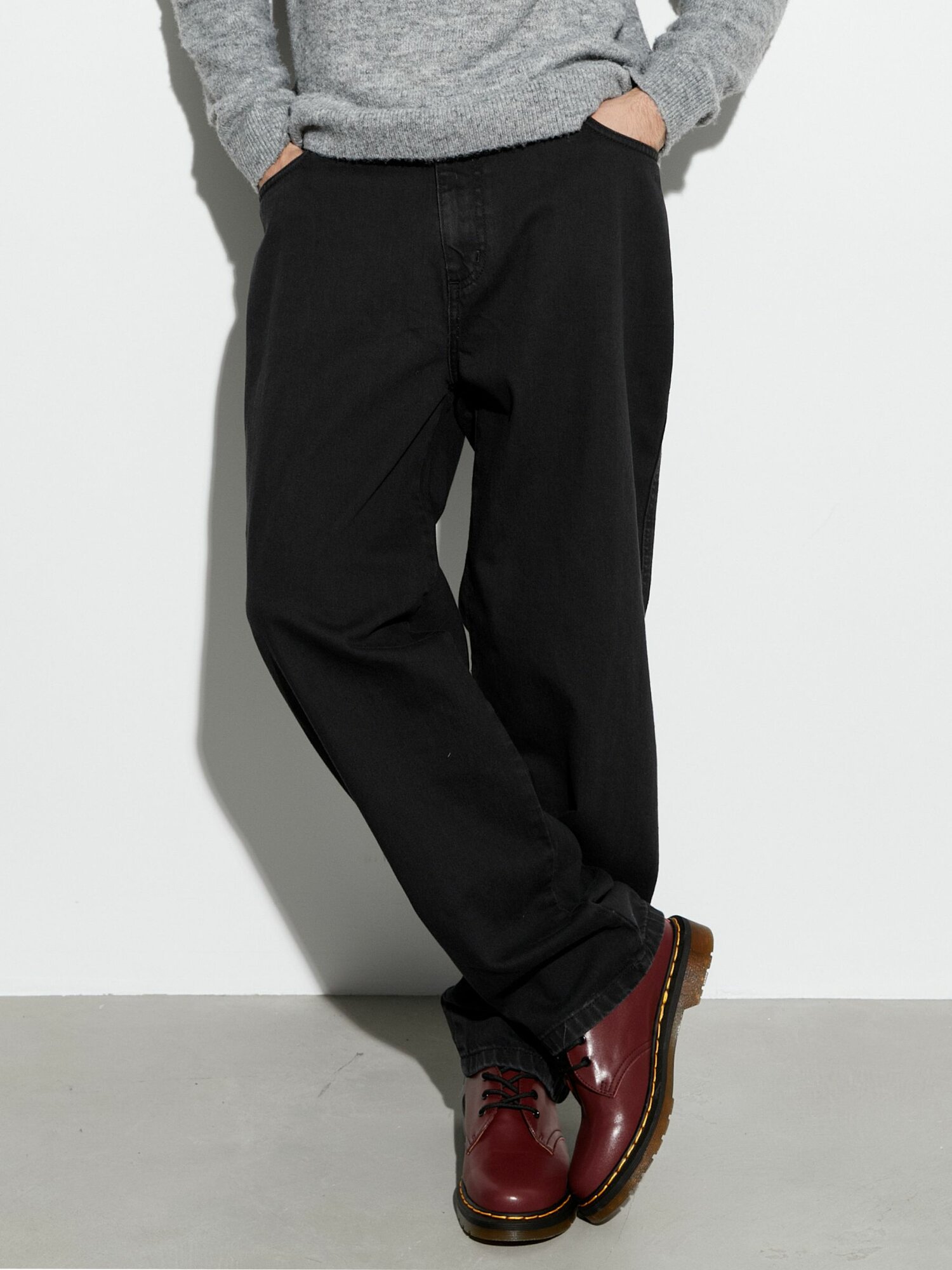 Джинсы широкие 