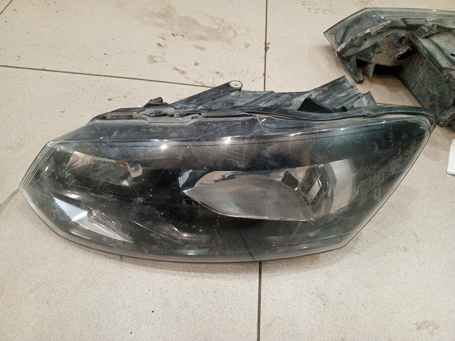 Фара левая от Volkswagen Polo Sedan 2010>