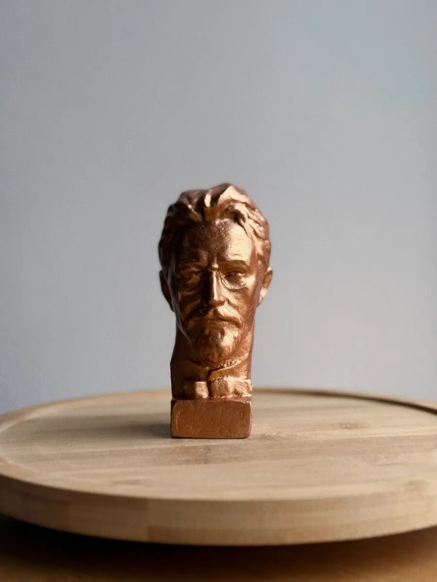 Статуэтка Бюст Чехова, 12 см, из гипса, ручная работа, в цвете — фото 1
