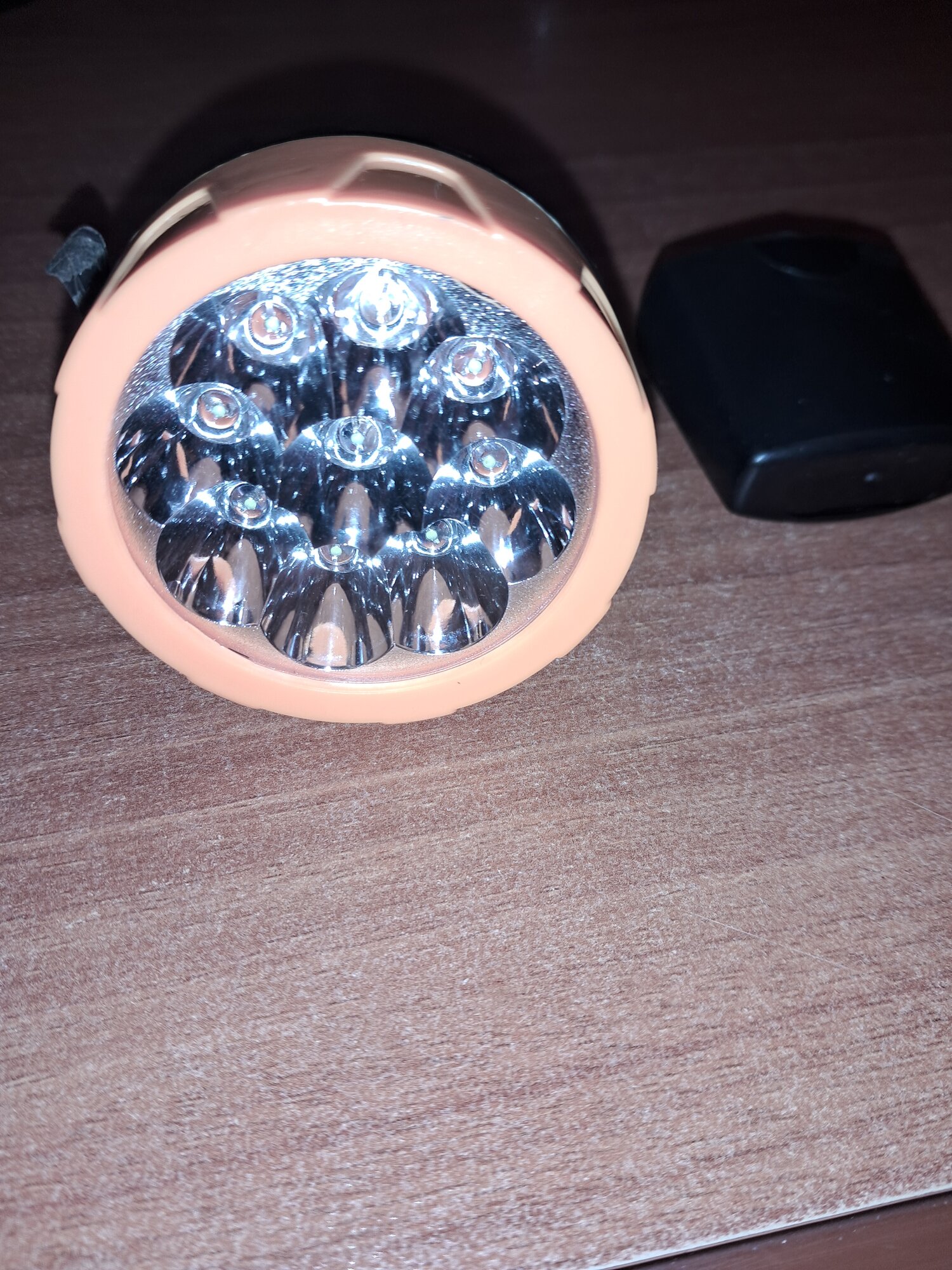 Фонарь Ultraflash LED3829, 9LED, аккумуляторый чёрно-желтый, вилка в корпусе