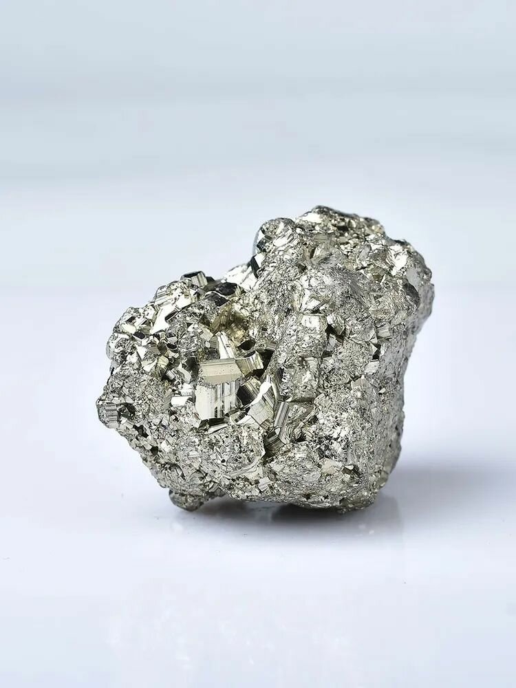 Натуральный кристаллический пирит неправильной формы, шероховатый камень*1шт