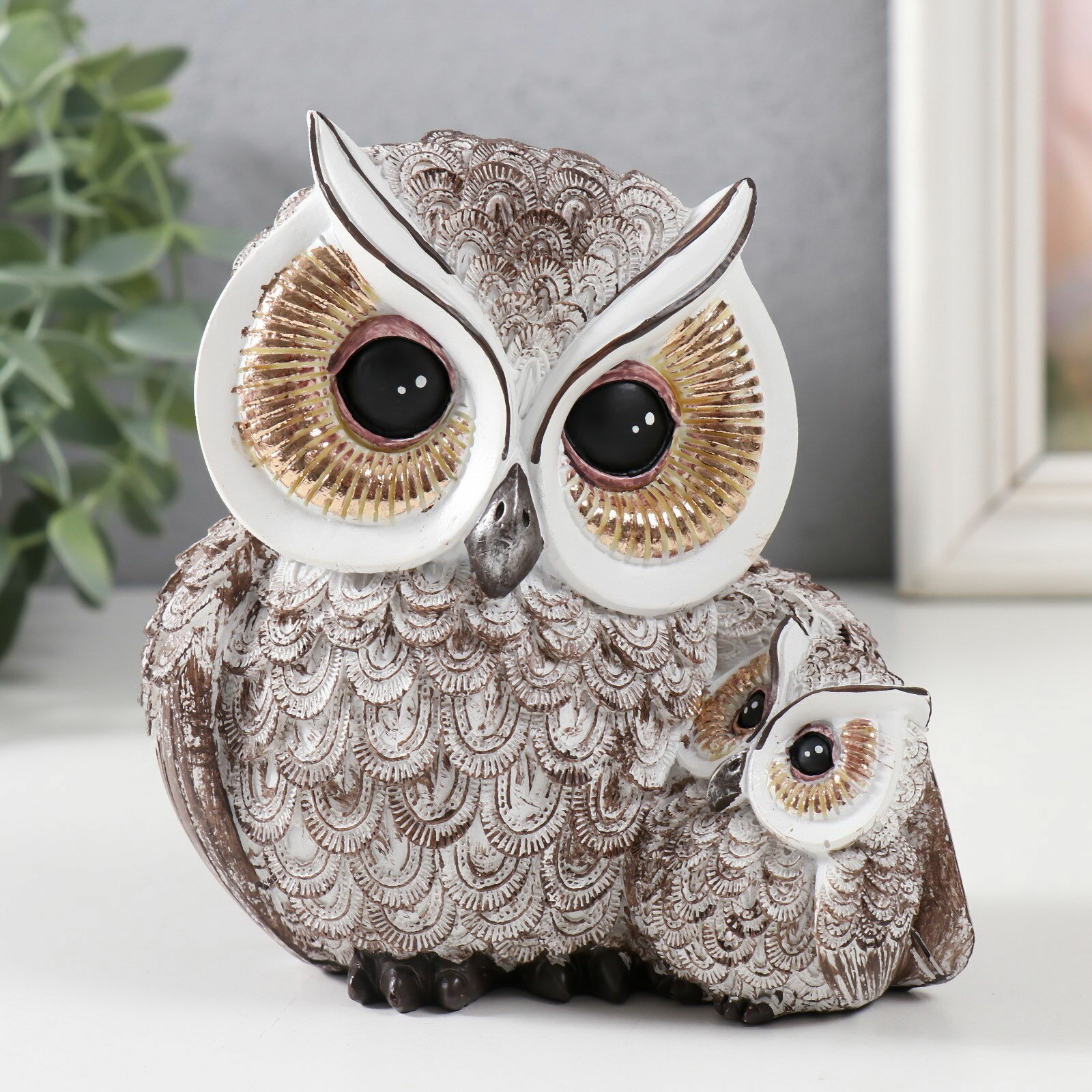 Фигурка полистоун "Совушка с совёнком, с золотыми глазами", 13.5x11.5x7.5 см