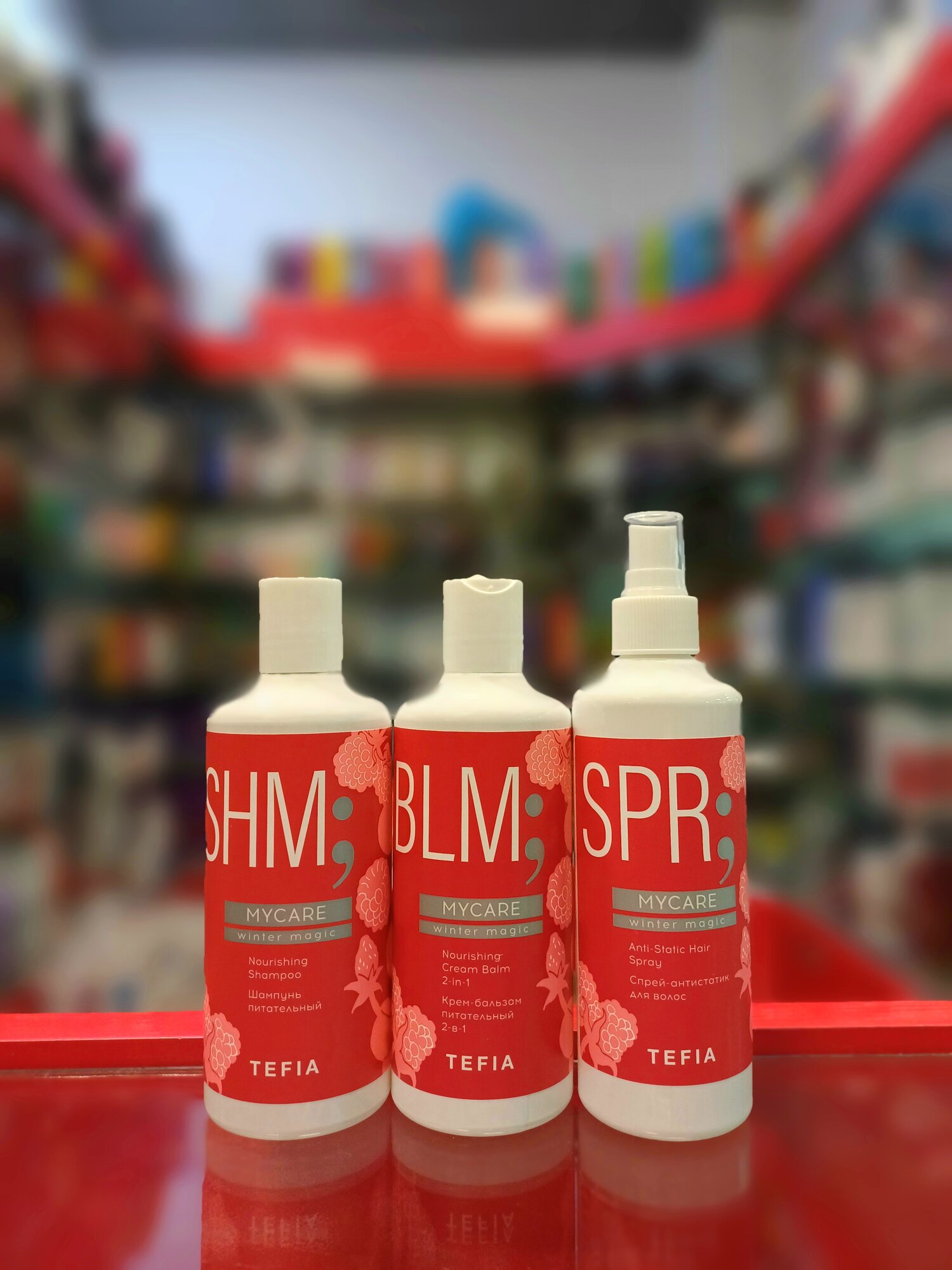 Набор шампунь 300мл, крем-бальзам 300мл, спрей-антистатик 250мл Tefia MYCARE Winter Magic