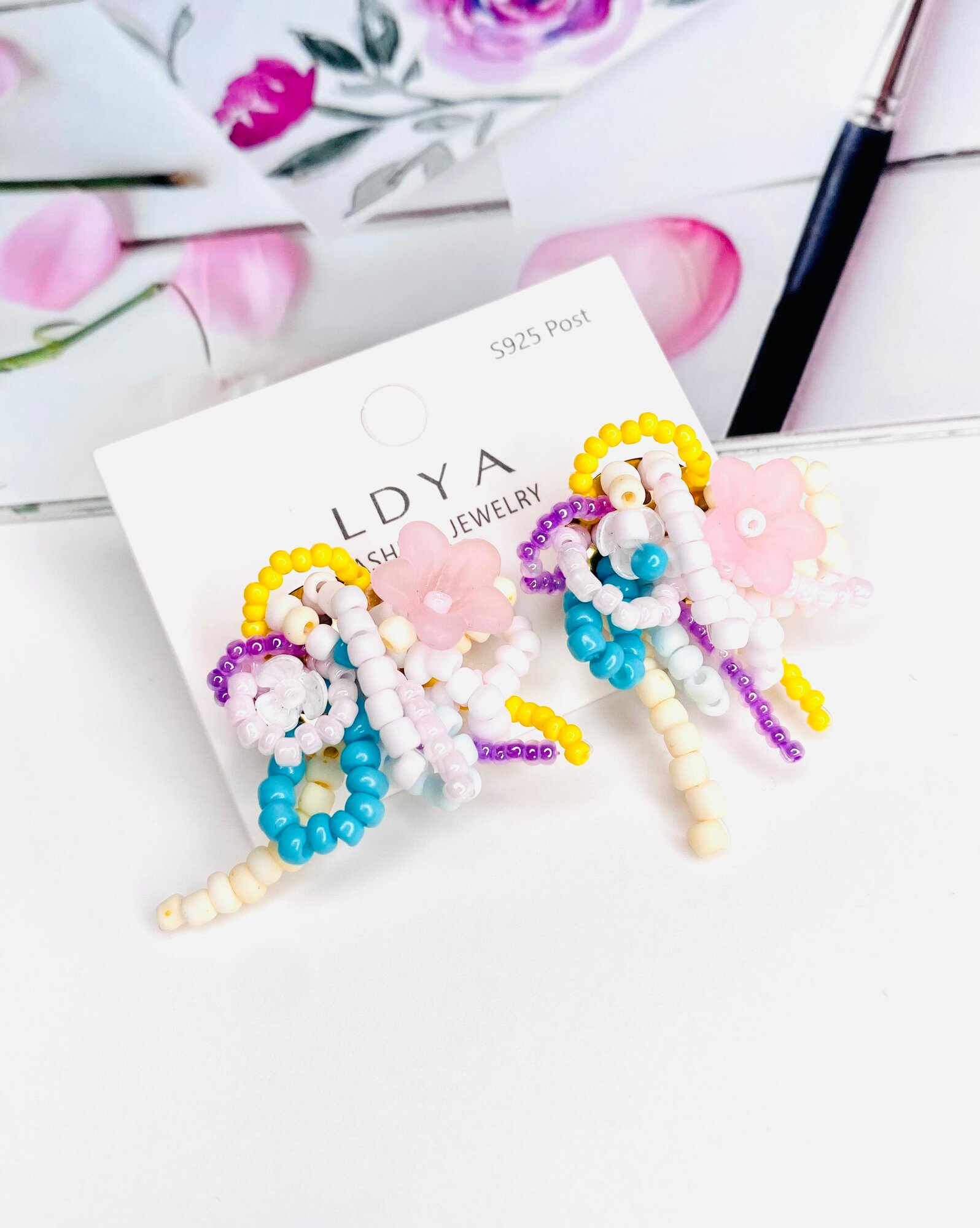 Серьги, искусственный камень, бисер