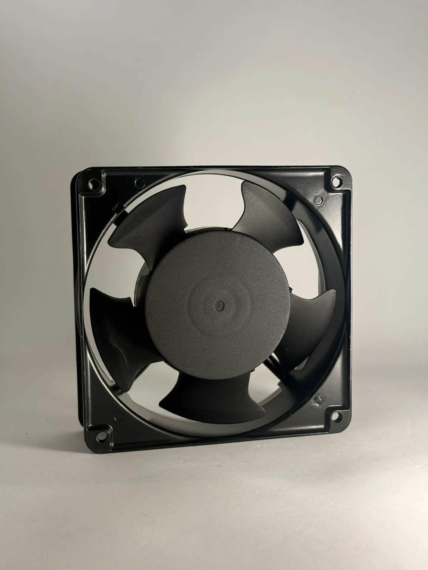 Вентилятор AC Axial FAN XY12038HA2BL AC 220V/240V 50/60Hz 0.14A 2pin 120x38