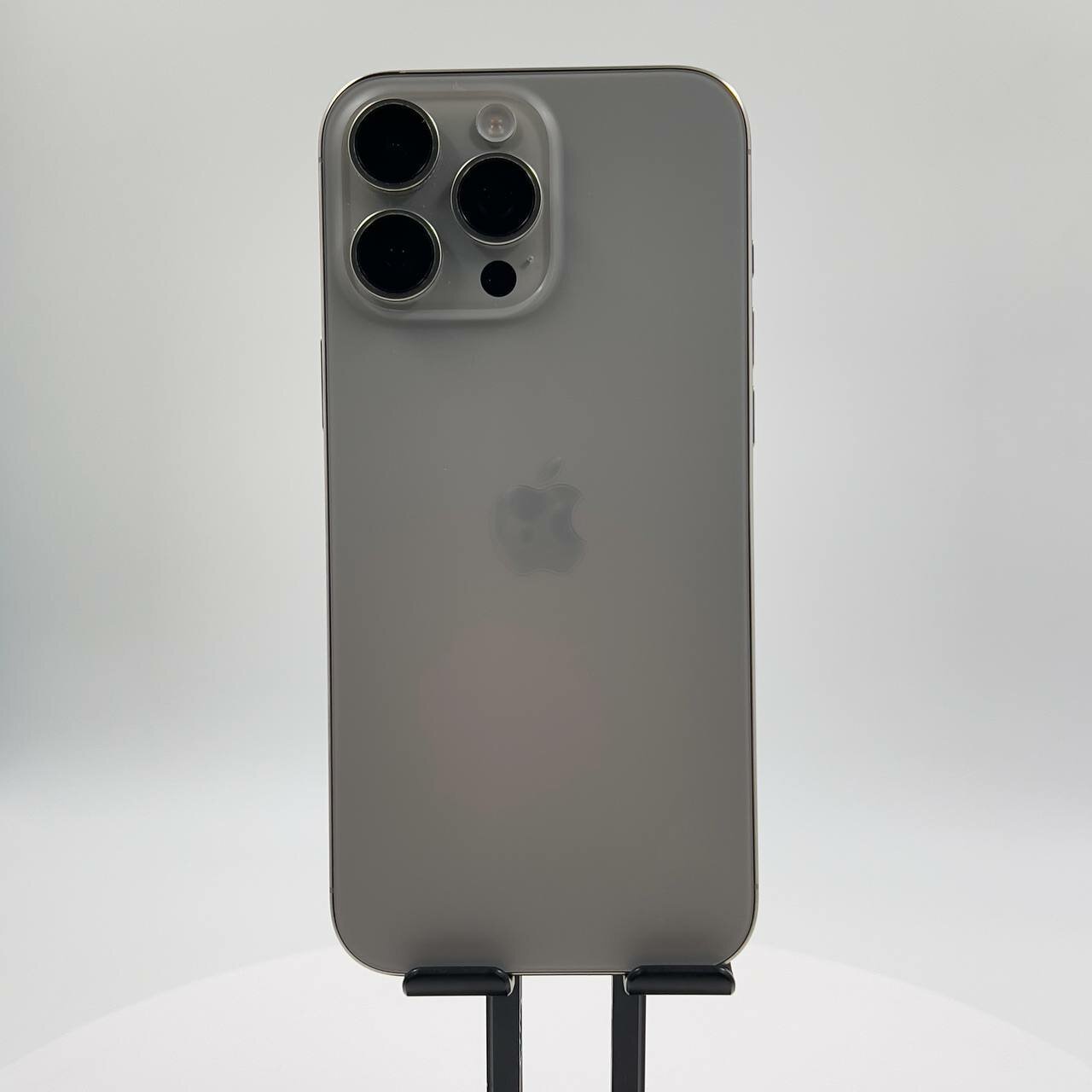 Смартфон Apple iPhone 16 Pro Max 512 Гб, Dual: nano SIM + eSIM, натуральный титан