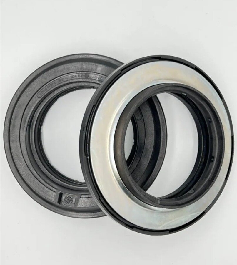 Опорный подшипник переднего амортизатора SKF VKD 3