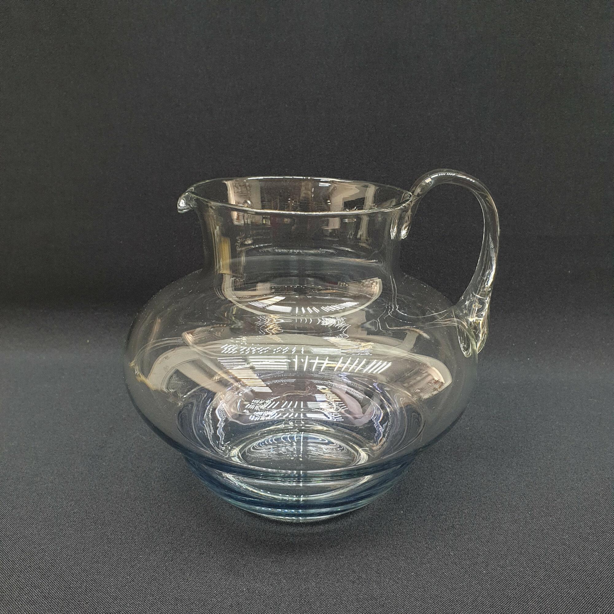 Винтажный кувшин стекло, высота 15 см, объем 1,5 л, СССР