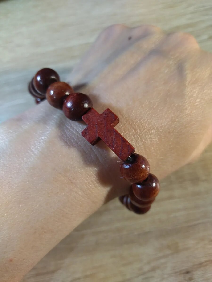 Эластичный браслет, дерево