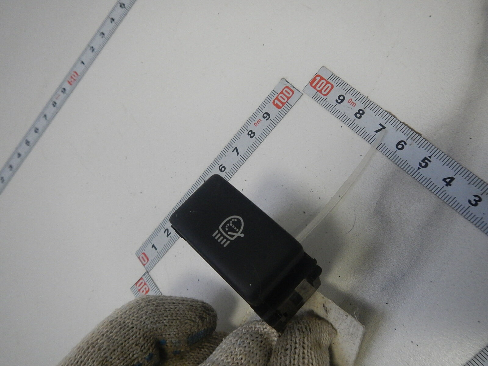 Б/У Кнопка, Nissan (Ниссан)-QASHQAI (07-) NISSAN QUASHQAI (07-) омывателя фар Без видимых повреждений. 646536 NISSAN арт....