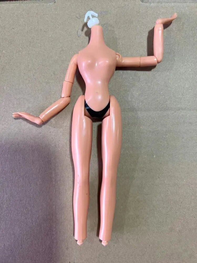 Тельце (болванка) для куклы Bratz Многосоставное, артикулированное Для кастома и ремонта