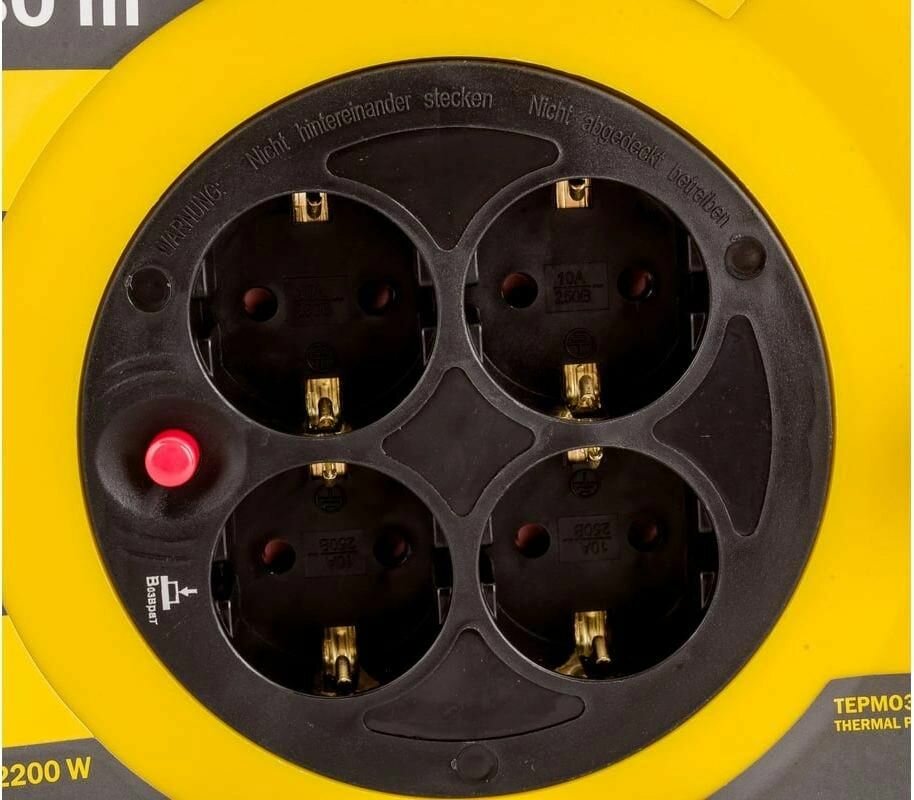 Удлинитель силовой IEK Industrial, 1 мм2, 4 розетки, длина 30 м, ПВС 10A, катушка, желтый (WKP14-10-04-30)