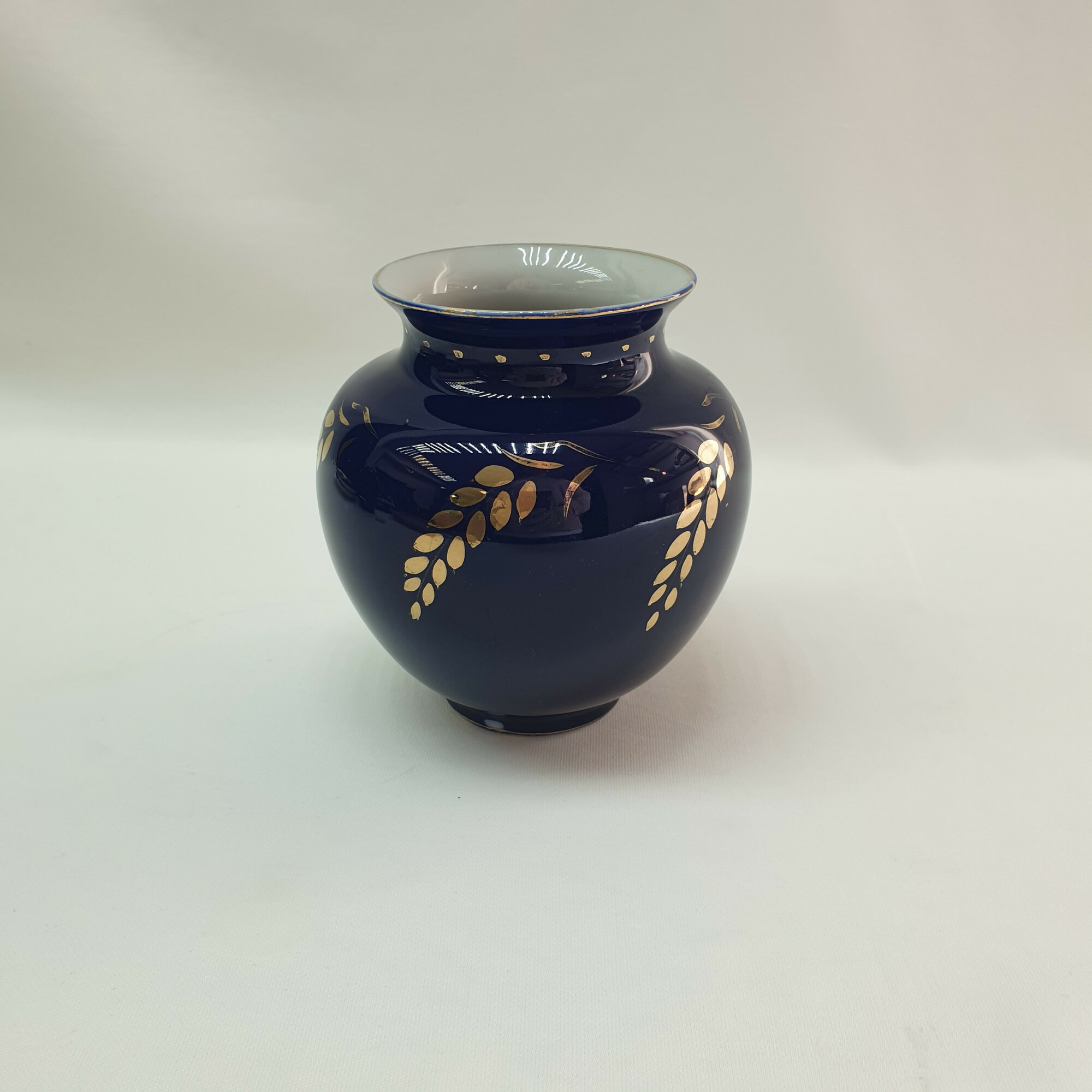 Винтажная ваза для цветов, Гжель, фарфор, кобальтовое крытье, позолота, высота 12 см.