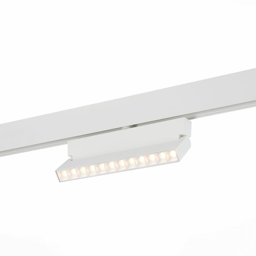 ST362.536.12 ST-Luce Магнитный трековый светильник белый LED 1*12W 3000K 1 009Lm Ra>80 36° IP20 L219xW22xH13.