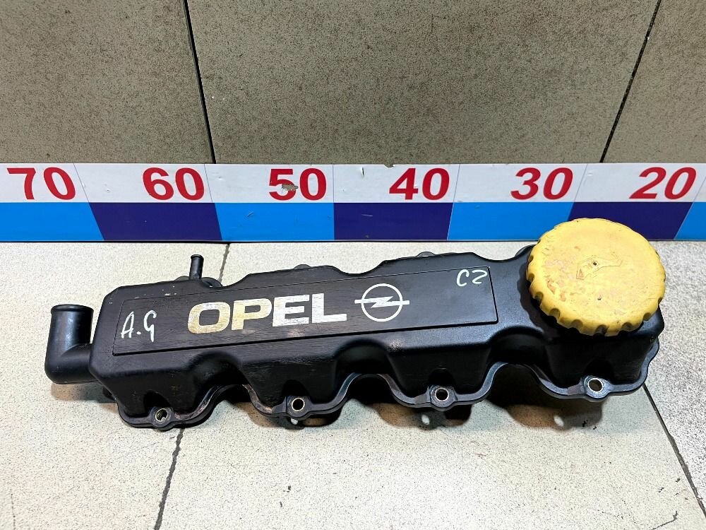 Крышка головки блока Opel Astra G