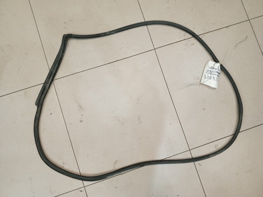 Уплотнитель двери передней правой от Chevrolet Lacetti J200 2003-2013