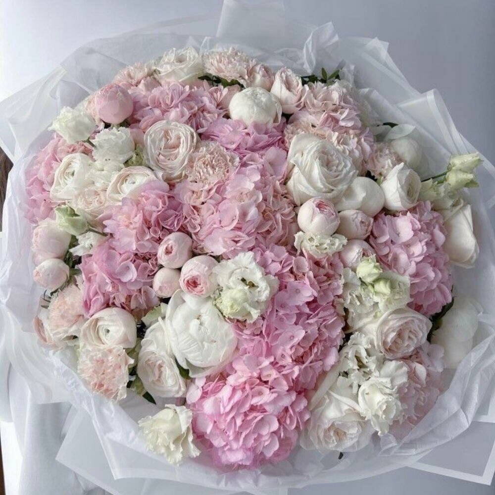 Большой Букет Premium Ранункулюсы, Пионы, Гортензия и Ароматная Охара