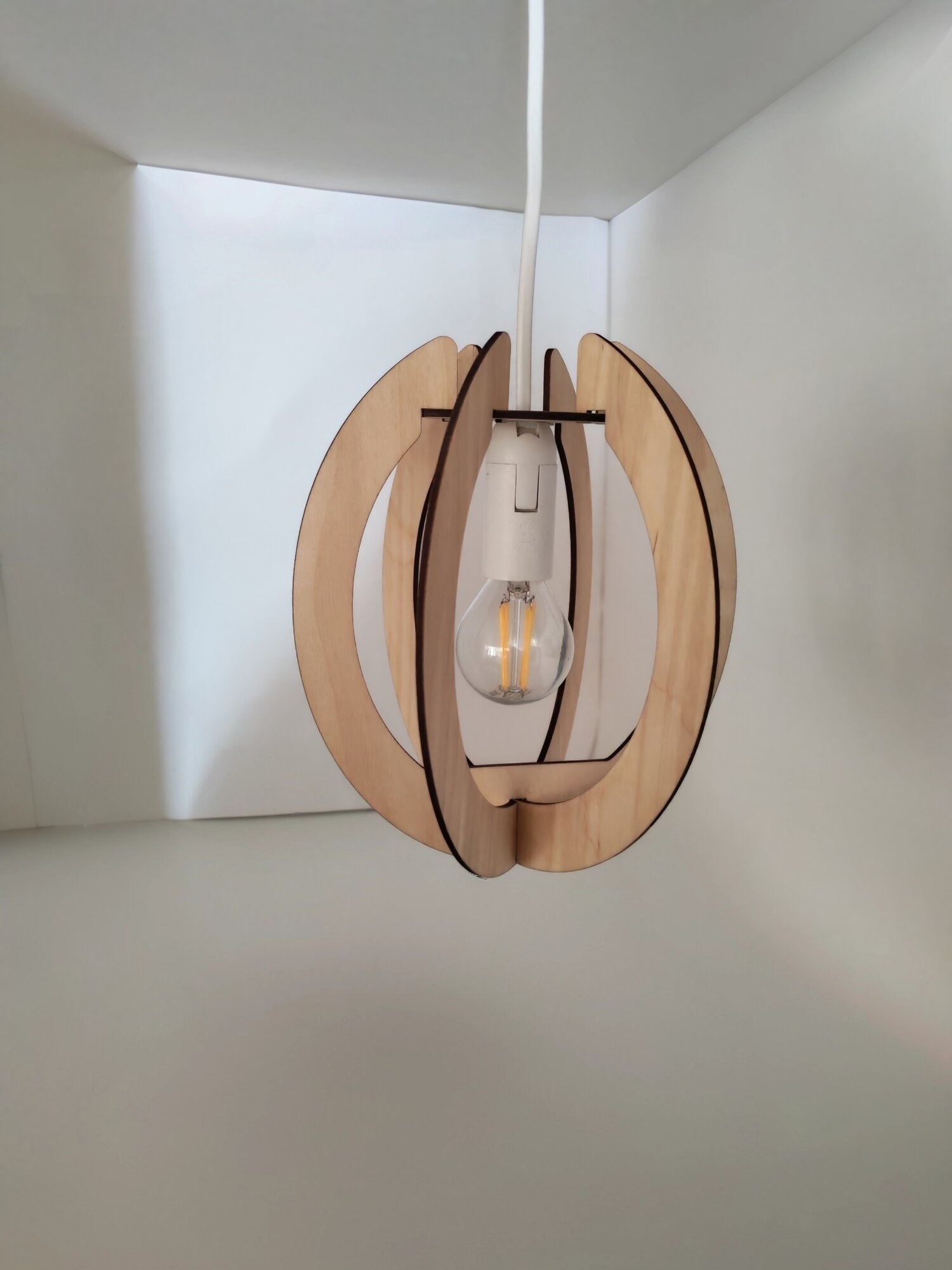 Люстра, фонарь подвесной потолочный.