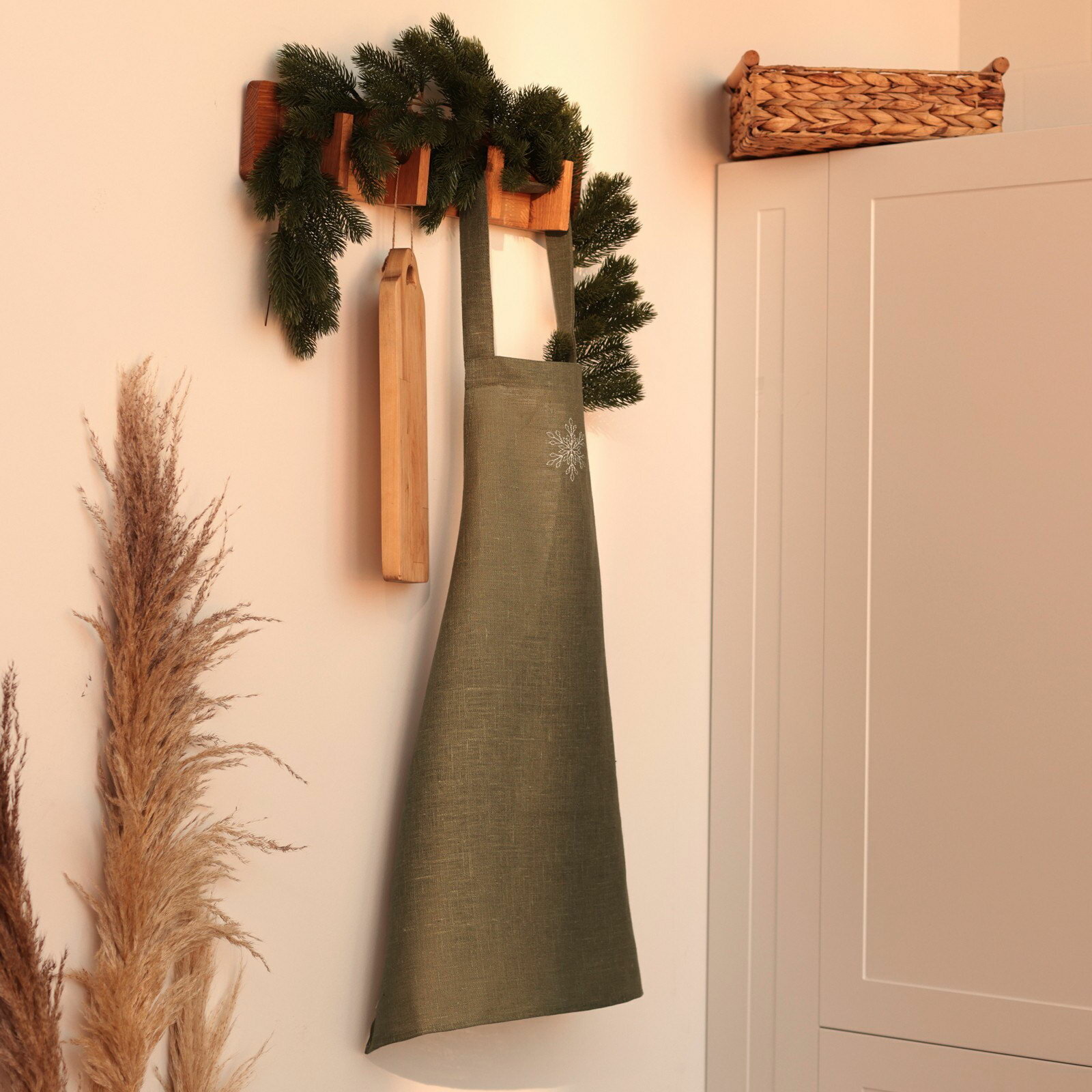 Фартук кухонный с вышивкой SL HOME New Year, 60x70 см, лен 100%, 265 г/?2